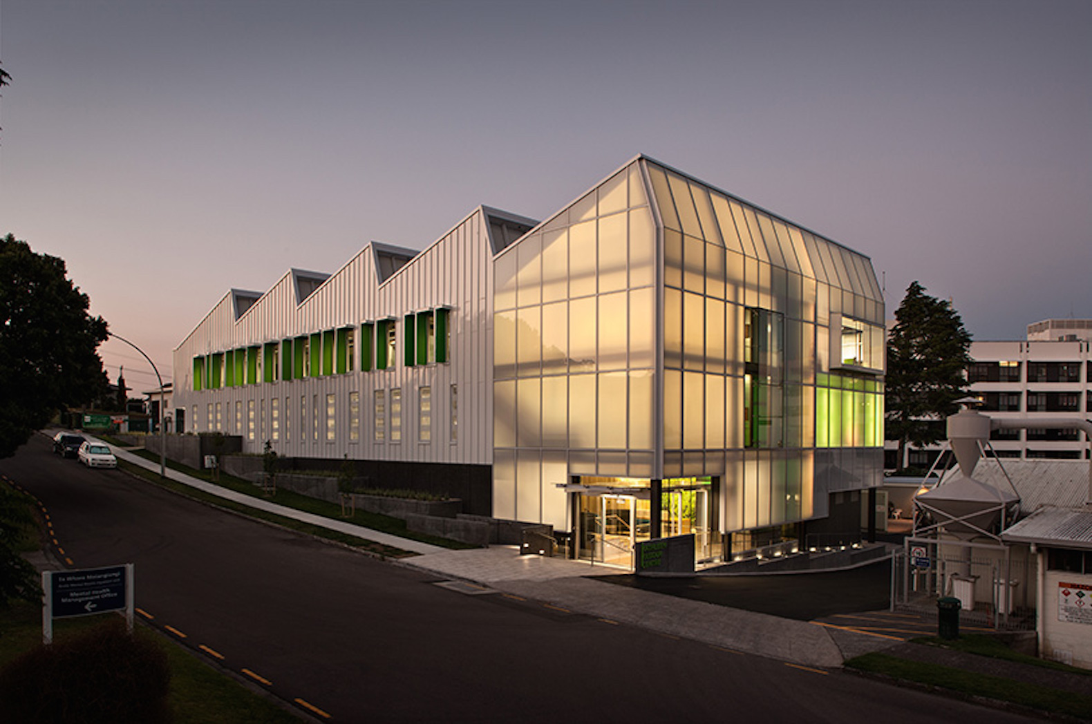 Solar-powered hospital heals patients with sustainable design in New ...